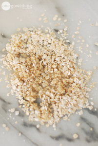 15 Clever Uses for Oatmeal - Wrapped in Rust